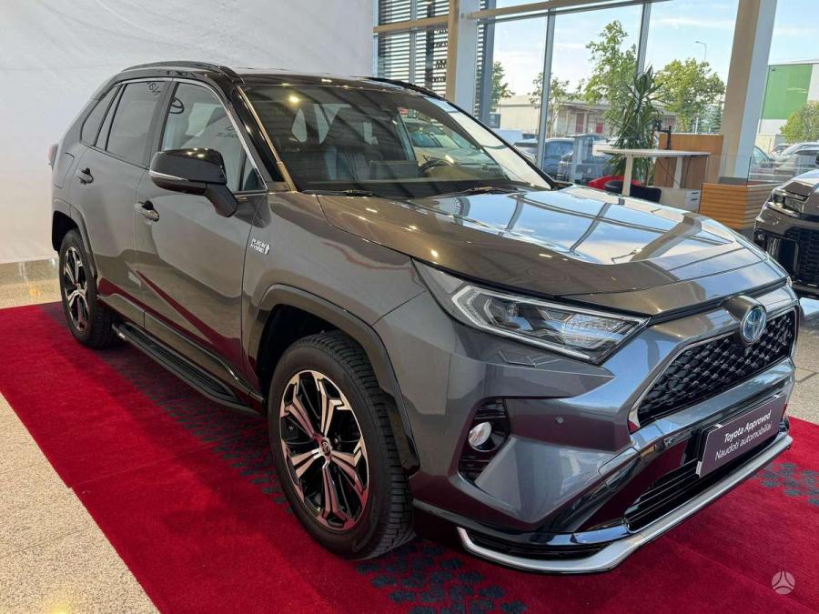 Pelēks Toyota RAV4 2022 Šauļi, ar dzinēja tilpumu 2.49 L un nobraukumu 69 tūkst. km par 36900 €, foto 3 vietnē AUTOMOTO.COM.LV