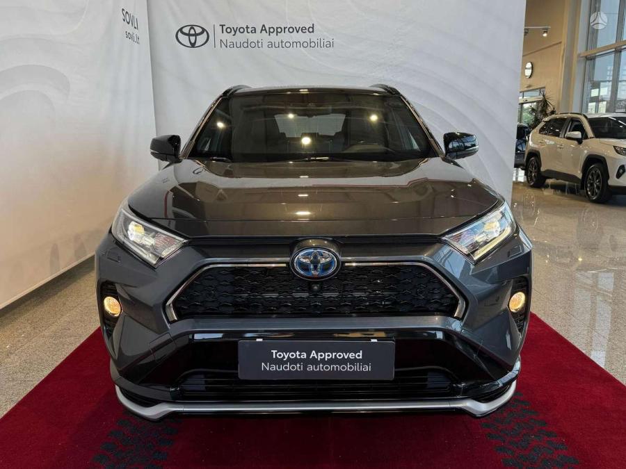 Pelēks Toyota RAV4 2022 Šauļi, ar dzinēja tilpumu 2.49 L un nobraukumu 69 tūkst. km par 36900 €, foto 4 vietnē AUTOMOTO.COM.LV