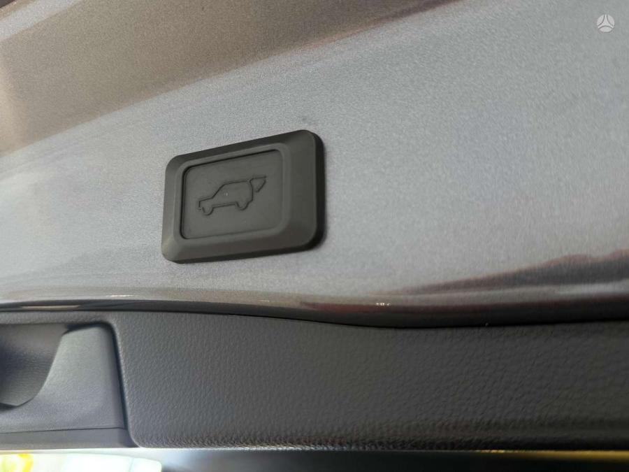 Pelēks Toyota RAV4 2022 Šauļi, ar dzinēja tilpumu 2.49 L un nobraukumu 69 tūkst. km par 36900 €, foto 13 vietnē AUTOMOTO.COM.LV