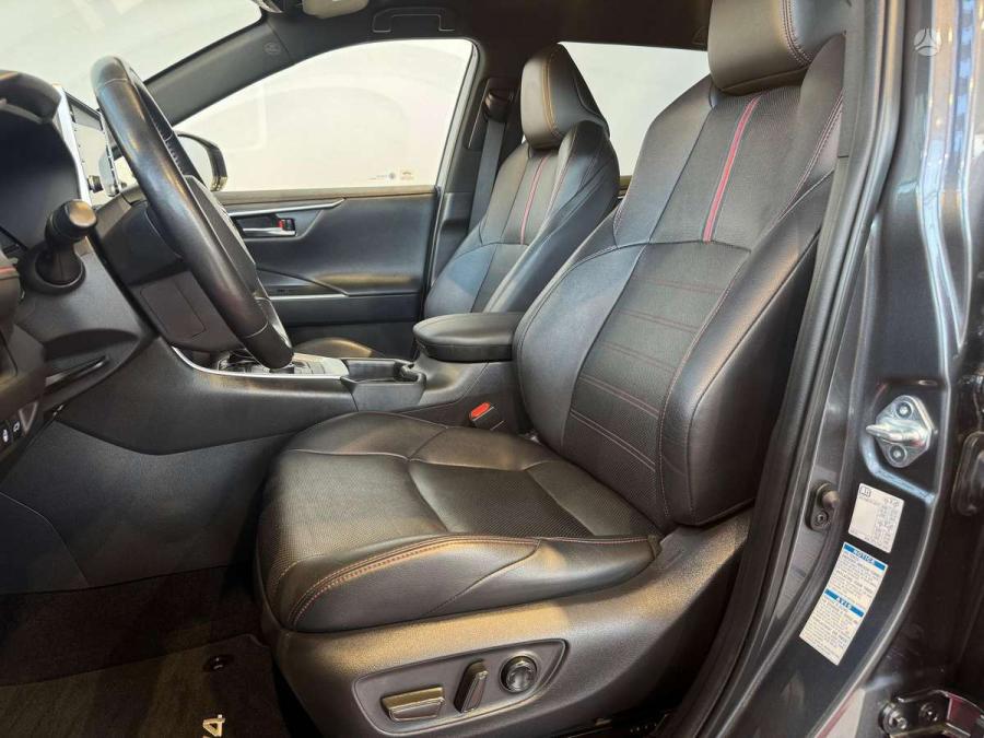 Pelēks Toyota RAV4 2022 Šauļi, ar dzinēja tilpumu 2.49 L un nobraukumu 69 tūkst. km par 36900 €, foto 18 vietnē AUTOMOTO.COM.LV