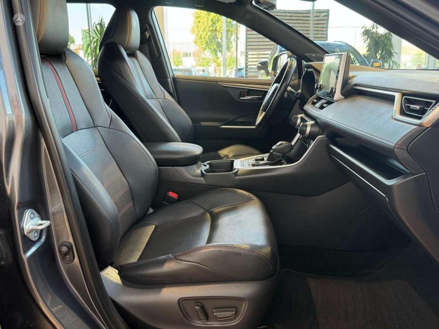 Pelēks Toyota RAV4 2022 Šauļi, ar dzinēja tilpumu 2.49 L un nobraukumu 69 tūkst. km par 36900 €, foto 31 vietnē AUTOMOTO.COM.LV