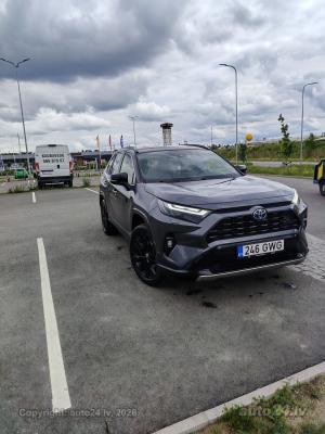Серый Тойота РАВ 4 2022 в Тарту, объемом двигателя 2.50 л и пробегом 105 тыс. км за 36000 €, фото 3 на AUTOMOTO.COM.LV