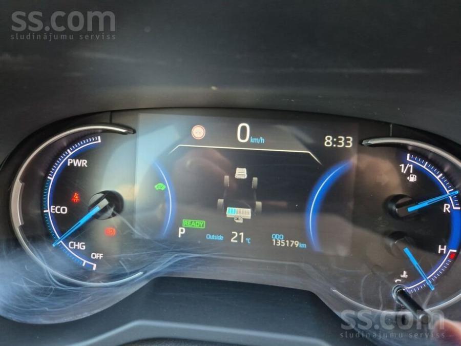 Grey Toyota RAV4 2022 in Riga, with an engine capacity of 2.50 L and mileage of 135 thousand km for 26400 €, photo 14 on AUTOMOTO.COM.LV