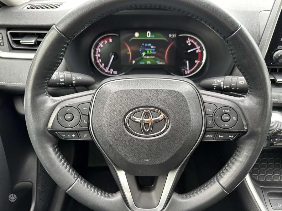 Pelēks Toyota RAV4 2022 Viļņa, ar dzinēja tilpumu 2.00 L un nobraukumu 95 tūkst. km par 23950 €, foto 7 vietnē AUTOMOTO.COM.LV
