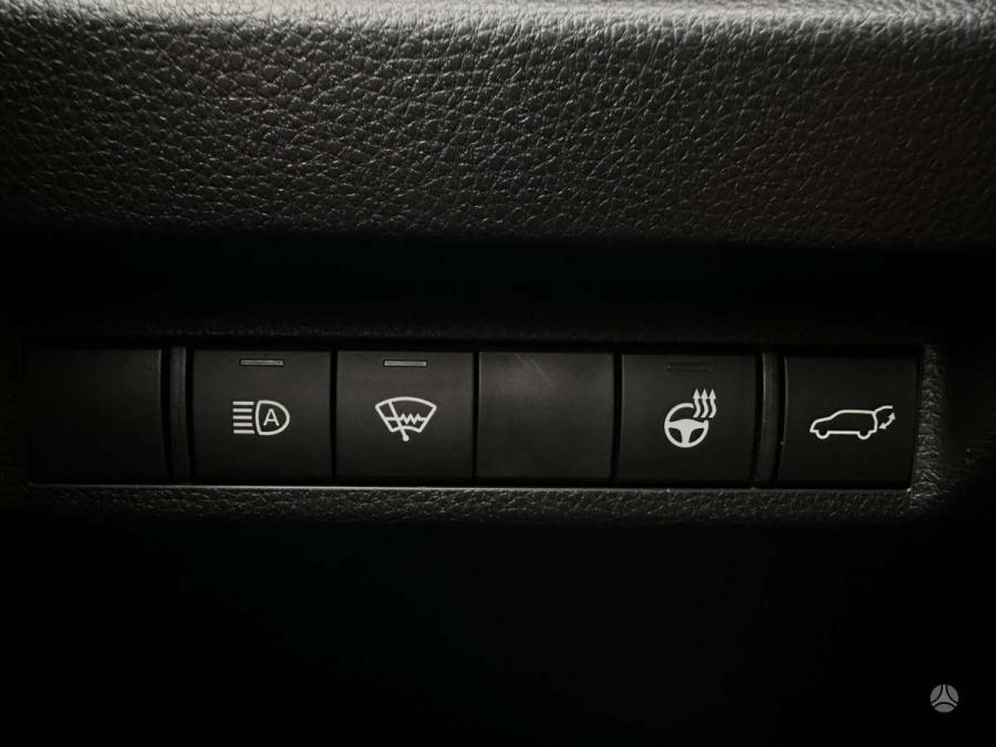 Pelēks Toyota RAV4 2022 Viļņa, ar dzinēja tilpumu 2.00 L un nobraukumu 95 tūkst. km par 23950 €, foto 20 vietnē AUTOMOTO.COM.LV