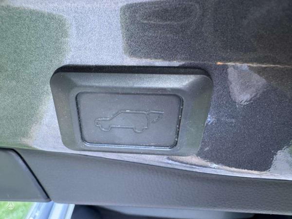 Grey Toyota RAV4 2022 in Vilnius, with an engine capacity of 2.00 L and mileage of 100 thousand km for 23950 €, photo 8 on AUTOMOTO.COM.LV