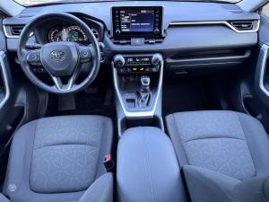 Pelēks Toyota RAV4 2022 Viļņa, ar dzinēja tilpumu 2.00 L un nobraukumu 100 tūkst. km par 23950 €, foto 10 vietnē AUTOMOTO.COM.LV