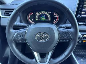 Pelēks Toyota RAV4 2022 Viļņa, ar dzinēja tilpumu 2.00 L un nobraukumu 100 tūkst. km par 23950 €, foto 11 vietnē AUTOMOTO.COM.LV