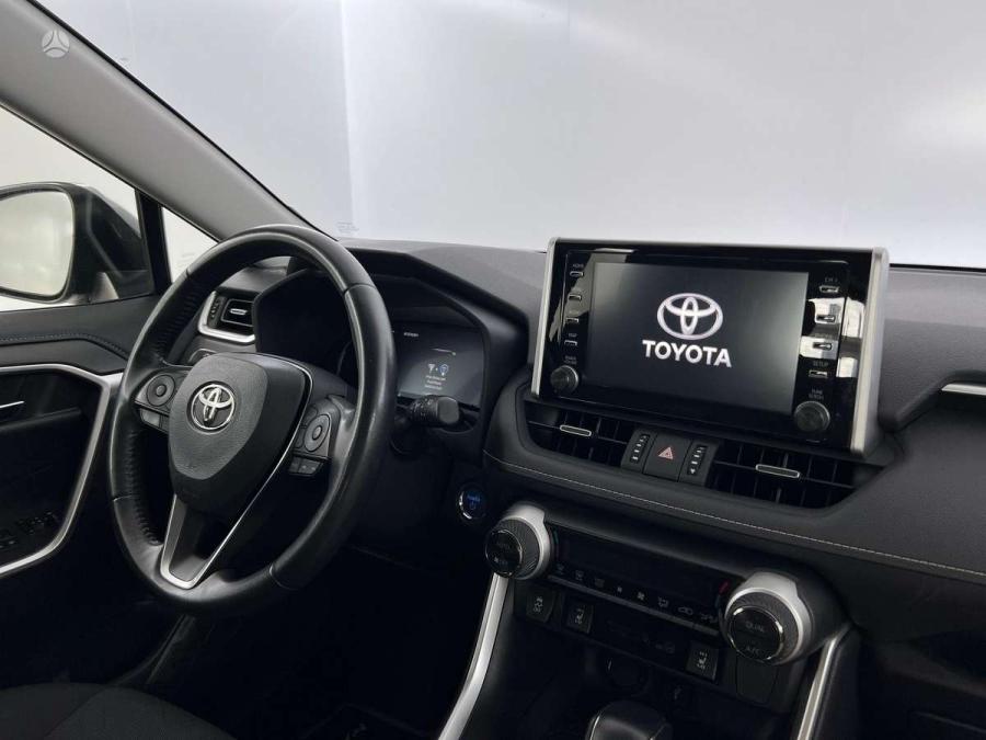 Pelēks Toyota RAV4 2022 Viļņa, ar dzinēja tilpumu 2.49 L un nobraukumu 113 tūkst. km par 29900 €, foto 15 vietnē AUTOMOTO.COM.LV