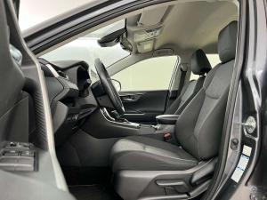 Pelēks Toyota RAV4 2022 Viļņa, ar dzinēja tilpumu 2.49 L un nobraukumu 113 tūkst. km par 29900 €, foto 20 vietnē AUTOMOTO.COM.LV