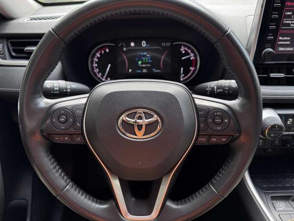 Pelēks Toyota RAV4 2022 Viļņa, ar dzinēja tilpumu 2.00 L un nobraukumu 72 tūkst. km par 23950 €, foto 9 vietnē AUTOMOTO.COM.LV