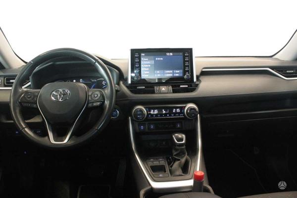 Grey Toyota RAV4 2022 in Kaunas, with an engine capacity of 2.49 L and mileage of 151 thousand km for 27500 €, photo 8 on AUTOMOTO.COM.LV