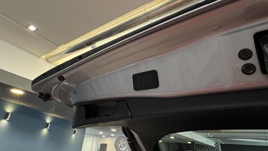Pelēks Toyota RAV4 2022 Rīga, ar dzinēja tilpumu 2.50 L un nobraukumu 35 tūkst. km par 31490 €, foto 16 vietnē AUTOMOTO.COM.LV