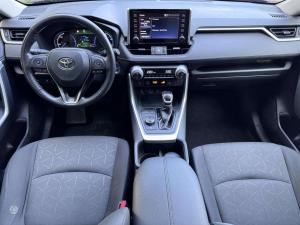 Pelēks Toyota RAV4 2022 Viļņa, ar dzinēja tilpumu 2.50 L un nobraukumu 117 tūkst. km par 27950 €, foto 9 vietnē AUTOMOTO.COM.LV