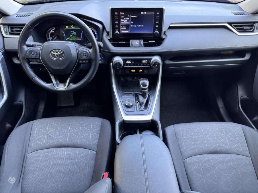 Pelēks Toyota RAV4 2022 Viļņa, ar dzinēja tilpumu 2.50 L un nobraukumu 117 tūkst. km par 27950 €, foto 9 vietnē AUTOMOTO.COM.LV