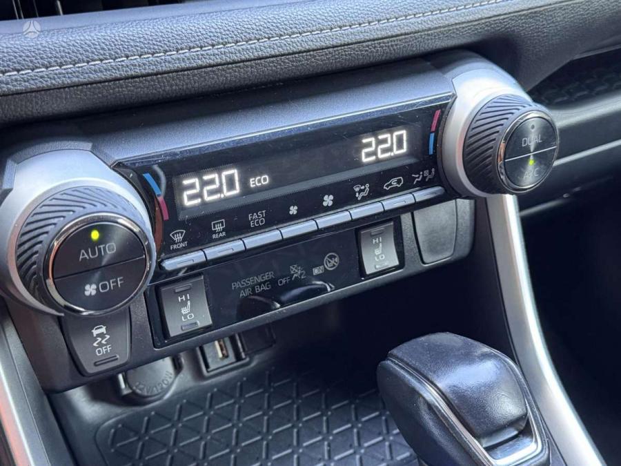 Pelēks Toyota RAV4 2022 Viļņa, ar dzinēja tilpumu 2.50 L un nobraukumu 117 tūkst. km par 27950 €, foto 23 vietnē AUTOMOTO.COM.LV