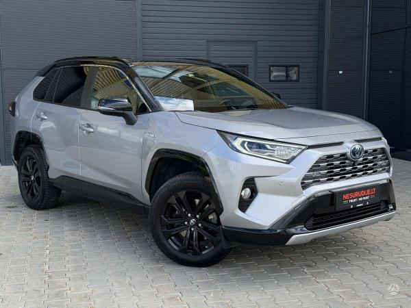 Pelēks Toyota RAV4 2022 Viļņa, ar dzinēja tilpumu 2.49 L un nobraukumu 118 tūkst. km par 30999 €, foto 7 vietnē AUTOMOTO.COM.LV