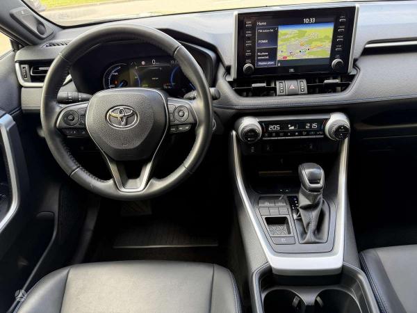 Pelēks Toyota RAV4 2022 Viļņa, ar dzinēja tilpumu 2.49 L un nobraukumu 118 tūkst. km par 30999 €, foto 9 vietnē AUTOMOTO.COM.LV