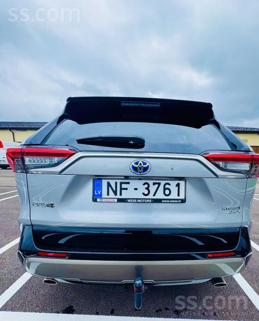 Pelēks Toyota RAV4 2022 Rīga, ar dzinēja tilpumu 2.50 L un nobraukumu 60 tūkst. km par 31000 €, foto 5 vietnē AUTOMOTO.COM.LV