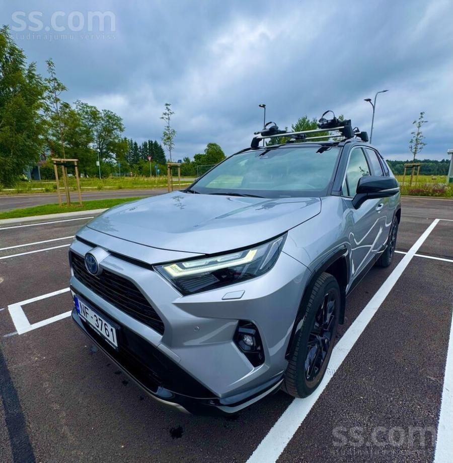 Pelēks Toyota RAV4 2022 Rīga, ar dzinēja tilpumu 2.50 L un nobraukumu 60 tūkst. km par 31000 €, foto 14 vietnē AUTOMOTO.COM.LV