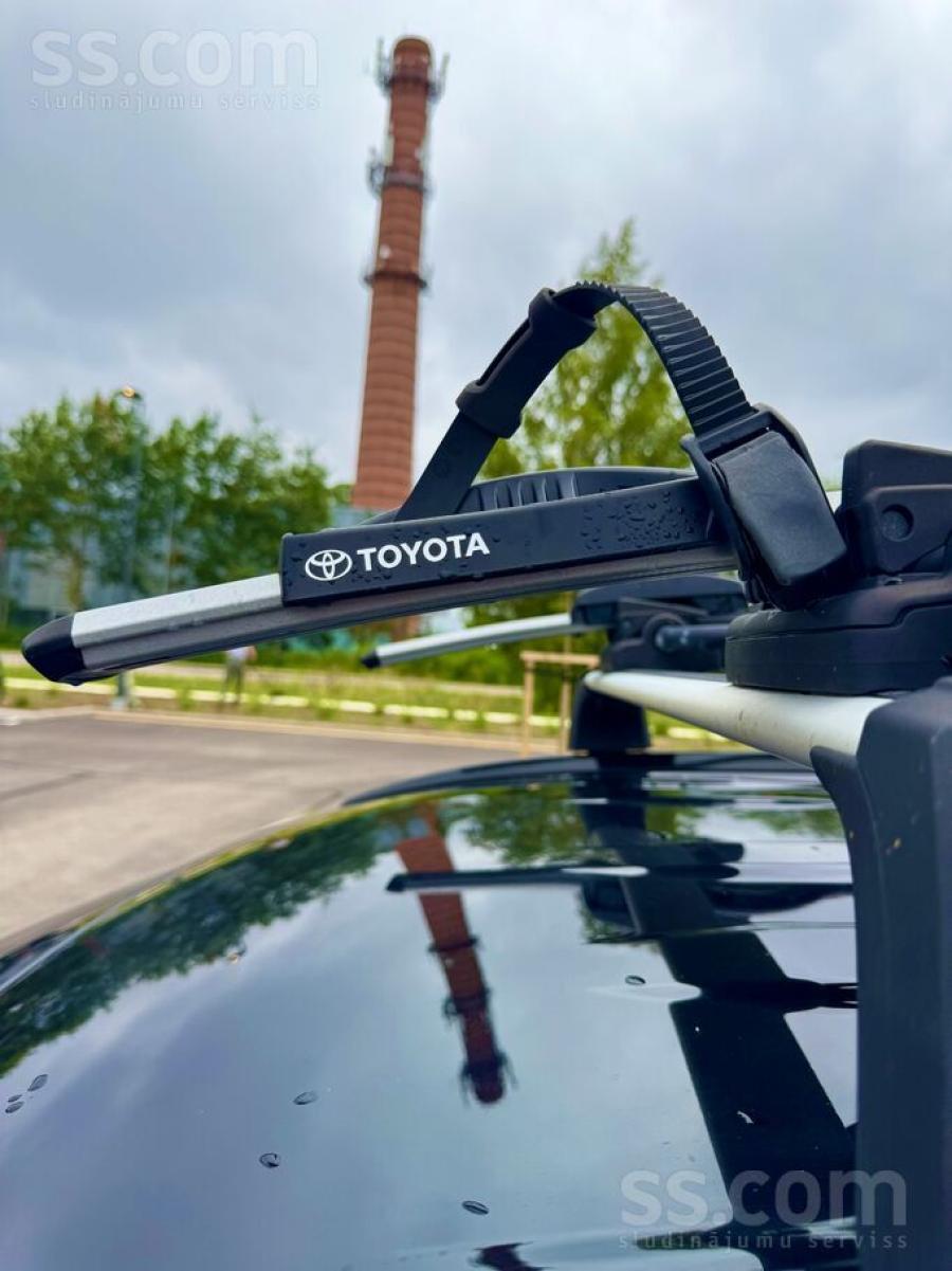 Pelēks Toyota RAV4 2022 Rīga, ar dzinēja tilpumu 2.50 L un nobraukumu 60 tūkst. km par 31000 €, foto 20 vietnē AUTOMOTO.COM.LV
