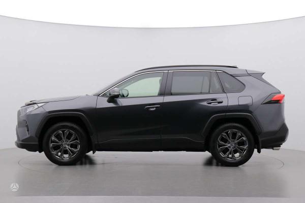 Pelēks Toyota RAV4 2022 Viļņa, ar dzinēja tilpumu 2.49 L un nobraukumu 54 tūkst. km par 34900 €, foto 4 vietnē AUTOMOTO.COM.LV