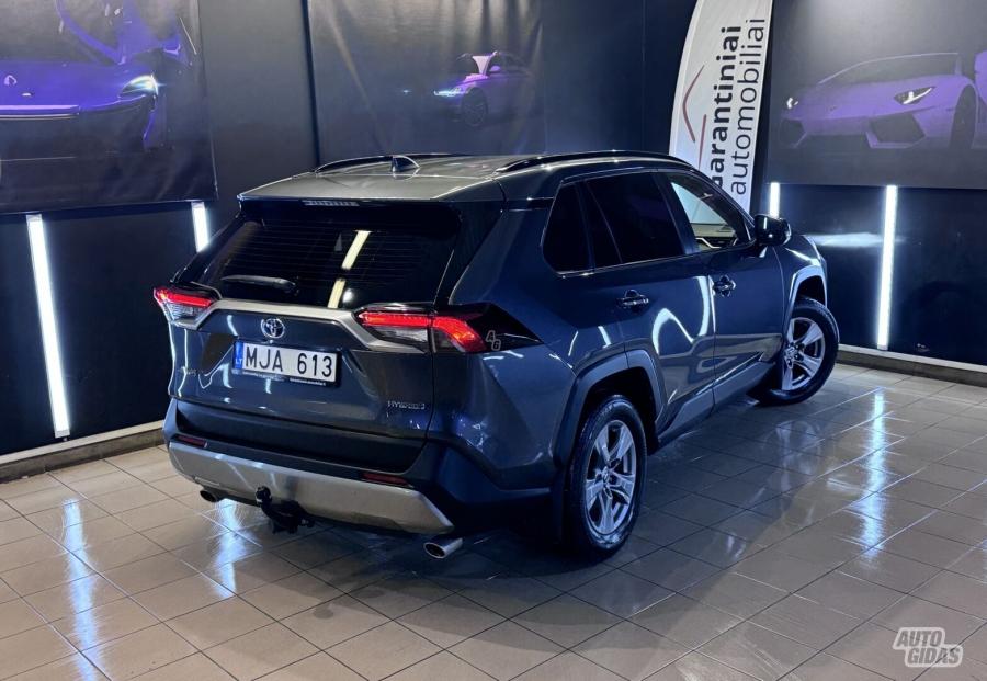 Серый Тойота РАВ 4 2022 в Авиженяй, объемом двигателя 2.50 л и пробегом 117 тыс. км за 27950 €, фото 3 на AUTOMOTO.COM.LV