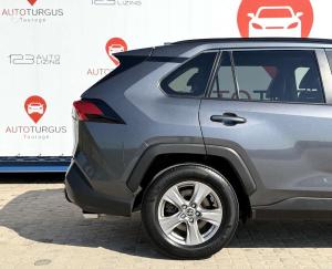 Pelēks Toyota RAV4 2022 Tauragė, ar dzinēja tilpumu 2.49 L un nobraukumu 214 tūkst. km par 19800 €, foto 16 vietnē AUTOMOTO.COM.LV