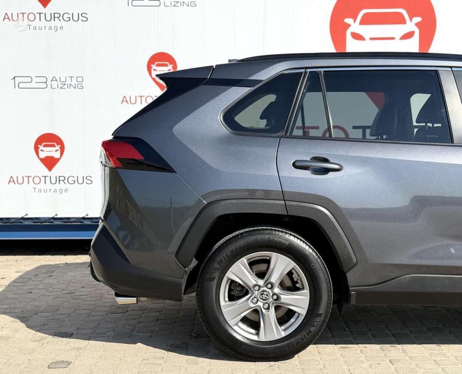 Pelēks Toyota RAV4 2022 Tauragė, ar dzinēja tilpumu 2.49 L un nobraukumu 214 tūkst. km par 19800 €, foto 16 vietnē AUTOMOTO.COM.LV