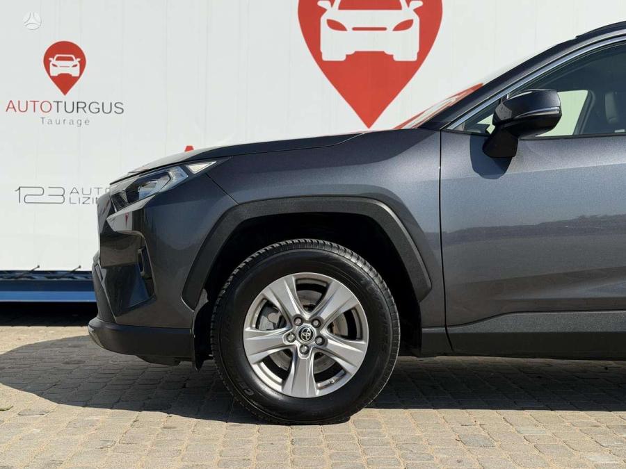 Pelēks Toyota RAV4 2022 Tauragė, ar dzinēja tilpumu 2.49 L un nobraukumu 214 tūkst. km par 19800 €, foto 19 vietnē AUTOMOTO.COM.LV