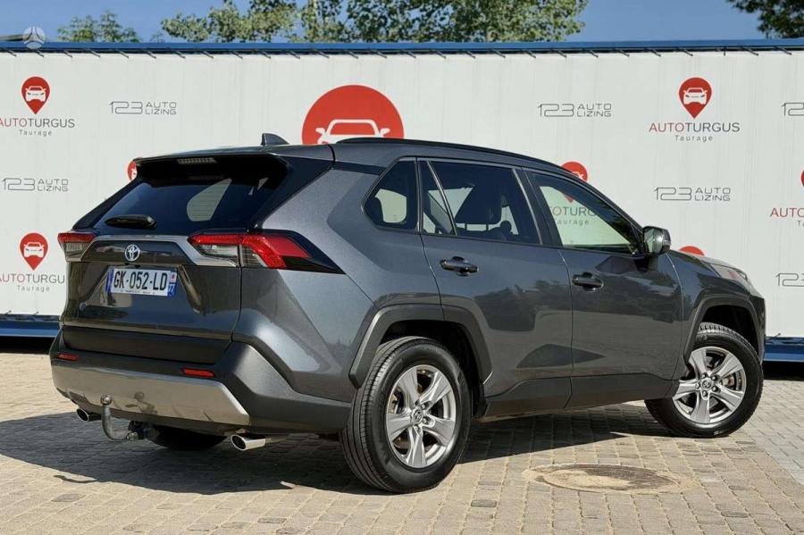 Pelēks Toyota RAV4 2022 Tauragė, ar dzinēja tilpumu 2.49 L un nobraukumu 214 tūkst. km par 19800 €, foto 20 vietnē AUTOMOTO.COM.LV