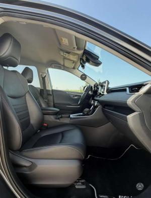 Pelēks Toyota RAV4 2022 Tauragė, ar dzinēja tilpumu 2.49 L un nobraukumu 214 tūkst. km par 19800 €, foto 35 vietnē AUTOMOTO.COM.LV