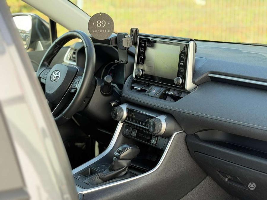 Pelēks Toyota RAV4 2022 Tauragė, ar dzinēja tilpumu 2.49 L un nobraukumu 214 tūkst. km par 19800 €, foto 44 vietnē AUTOMOTO.COM.LV