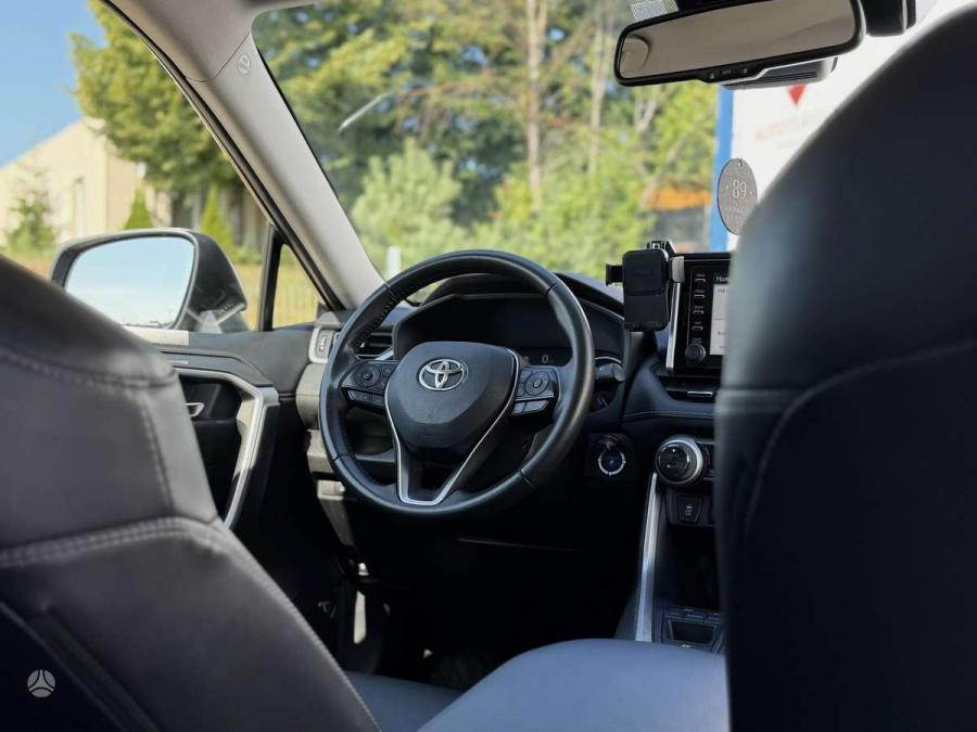 Pelēks Toyota RAV4 2022 Tauragė, ar dzinēja tilpumu 2.49 L un nobraukumu 214 tūkst. km par 19800 €, foto 46 vietnē AUTOMOTO.COM.LV