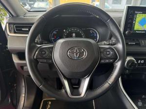 Grey Toyota RAV4 2022 in Siauliai, with an engine capacity of 2.49 L and mileage of 153 thousand km for 25900 €, photo 14 on AUTOMOTO.COM.LV