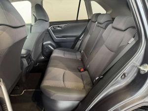 Grey Toyota RAV4 2022 in Siauliai, with an engine capacity of 2.49 L and mileage of 153 thousand km for 25900 €, photo 22 on AUTOMOTO.COM.LV