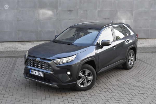 Grey Toyota RAV4 2022 in Vilnius, with an engine capacity of 1.99 L and mileage of 105 thousand km for 21888 €, photo 8 on AUTOMOTO.COM.LV