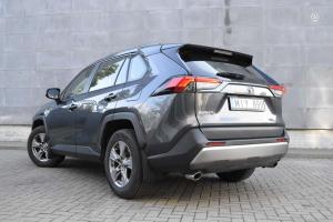 Pelēks Toyota RAV4 2022 Viļņa, ar dzinēja tilpumu 1.99 L un nobraukumu 105 tūkst. km par 21888 €, foto 10 vietnē AUTOMOTO.COM.LV