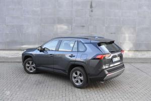 Pelēks Toyota RAV4 2022 Viļņa, ar dzinēja tilpumu 1.99 L un nobraukumu 105 tūkst. km par 21888 €, foto 12 vietnē AUTOMOTO.COM.LV