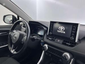 Grey Toyota RAV4 2022 in Vilnius, with an engine capacity of 2.49 L and mileage of 148 thousand km for 26900 €, photo 15 on AUTOMOTO.COM.LV