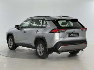 Grey Toyota RAV4 2022 in Vilnius, with an engine capacity of 2.49 L and mileage of 148 thousand km for 26900 €, photo 18 on AUTOMOTO.COM.LV