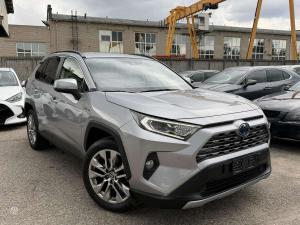Grey Toyota RAV4 2022 in Vilnius, with an engine capacity of 2.49 L and mileage of 205 thousand km for 23700 €, photo 8 on AUTOMOTO.COM.LV