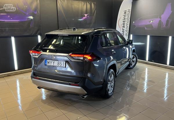 Pelēks Toyota RAV4 2022 Avižieniai, ar dzinēja tilpumu 2.00 L un nobraukumu 100 tūkst. km par 23950 €, foto 2 vietnē AUTOMOTO.COM.LV