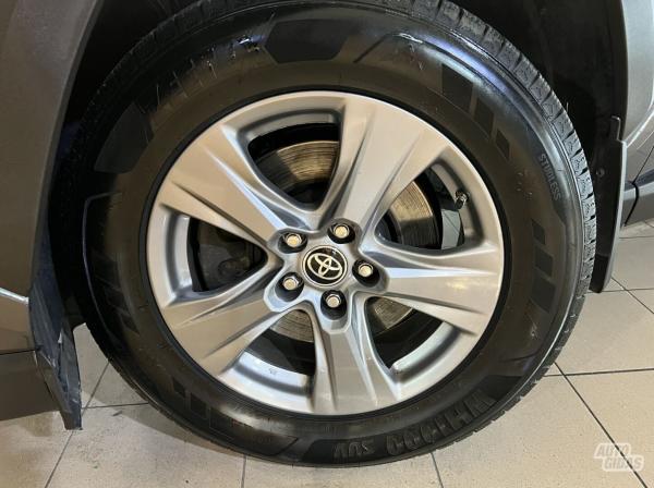 Pelēks Toyota RAV4 2022 Avižieniai, ar dzinēja tilpumu 2.00 L un nobraukumu 100 tūkst. km par 23950 €, foto 3 vietnē AUTOMOTO.COM.LV