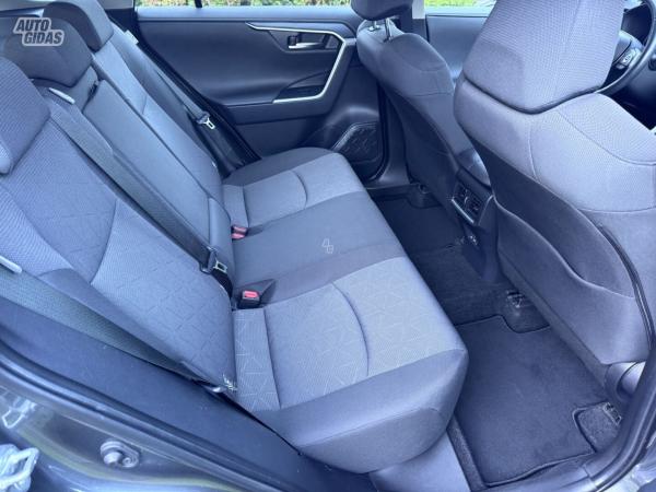 Pelēks Toyota RAV4 2022 Avižieniai, ar dzinēja tilpumu 2.00 L un nobraukumu 100 tūkst. km par 23950 €, foto 5 vietnē AUTOMOTO.COM.LV