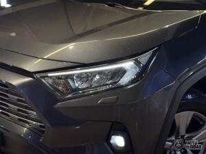 Grey Toyota RAV4 2022 in Avizieniai, with an engine capacity of 2.00 L and mileage of 85 thousand km for 23950 €, photo 4 on AUTOMOTO.COM.LV