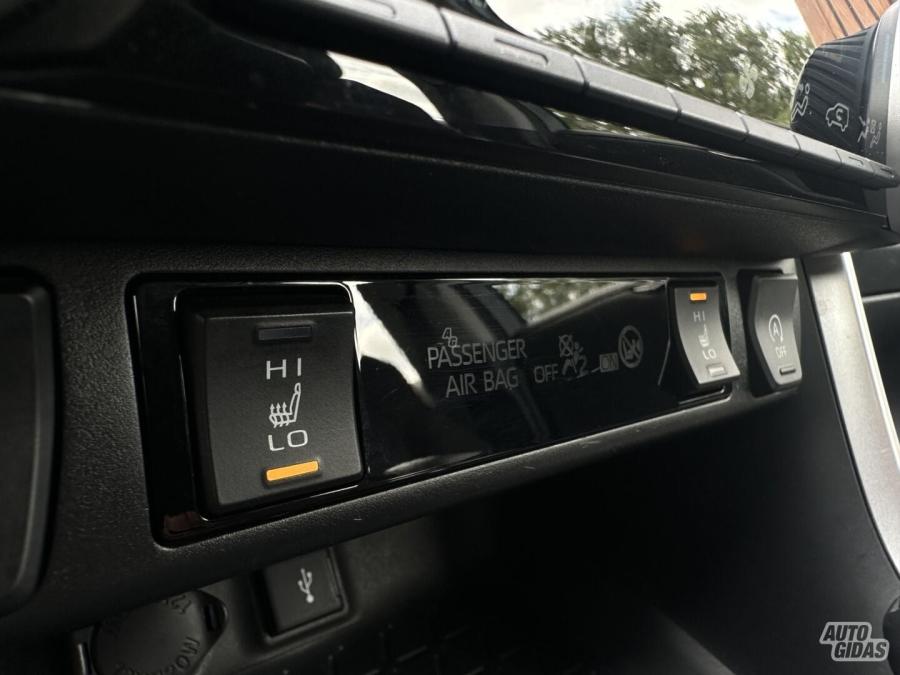 Grey Toyota RAV4 2022 in Avizieniai, with an engine capacity of 2.00 L and mileage of 85 thousand km for 23950 €, photo 23 on AUTOMOTO.COM.LV