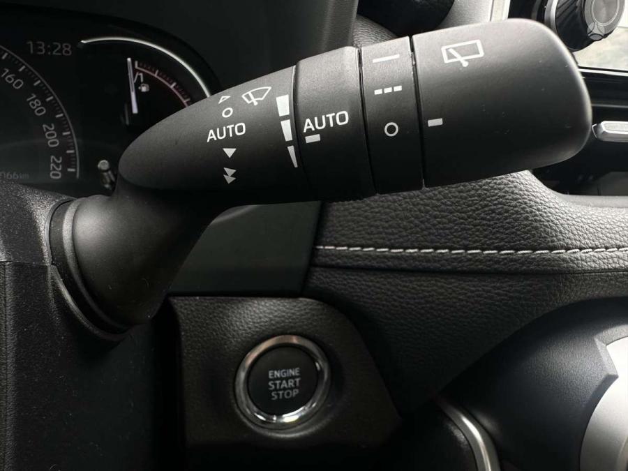 Pelēks Toyota RAV4 2022 Viļņa, ar dzinēja tilpumu 2.00 L un nobraukumu 85 tūkst. km par 23950 €, foto 17 vietnē AUTOMOTO.COM.LV