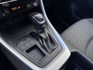 Grey Toyota RAV4 2022 in Avizieniai, with an engine capacity of 2.00 L and mileage of 100 thousand km for 23950 €, photo 21 on AUTOMOTO.COM.LV