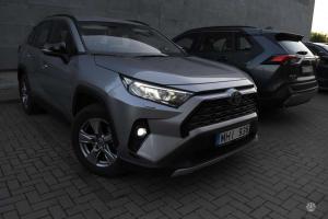 Pelēks Toyota RAV4 2022 Viļņa, ar dzinēja tilpumu 1.99 L un nobraukumu 142 tūkst. km par 20999 €, foto 6 vietnē AUTOMOTO.COM.LV